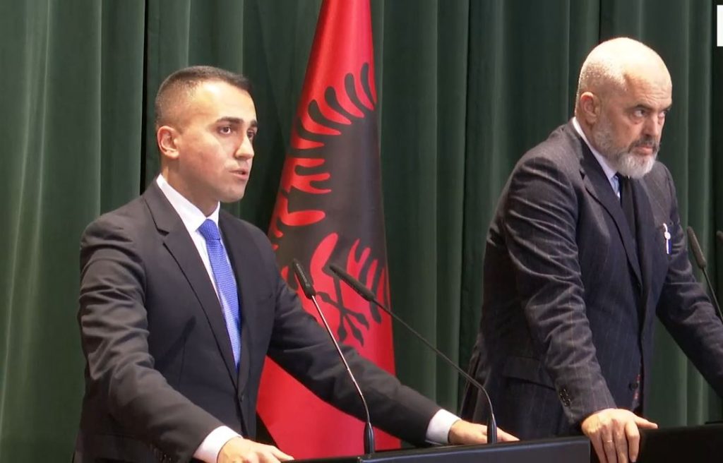 Rama: Italia krah qeverisë për luftën kundër KÇK | Zjarr.tv
